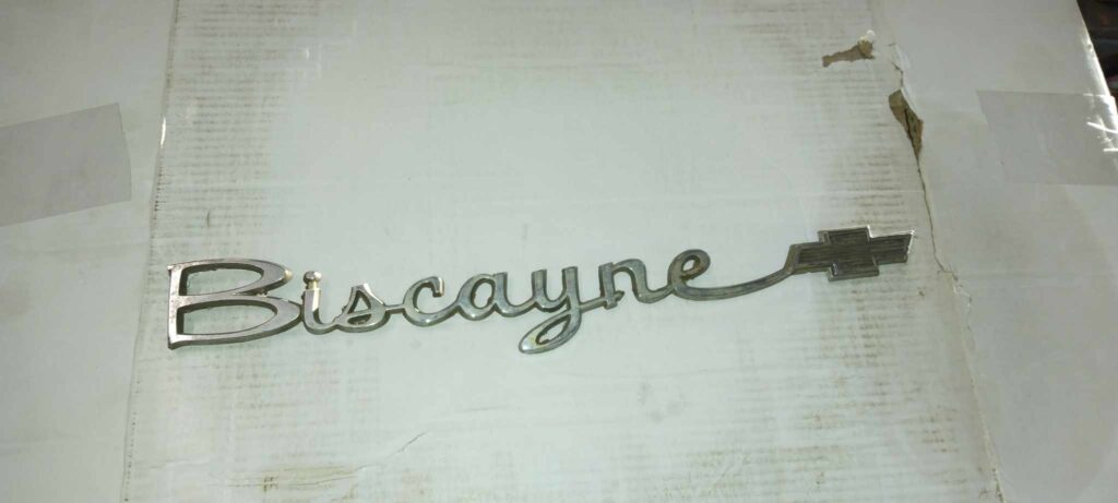 Chevy Biscayne emblem, used – B&P SPEED SHOP 734-242-9525